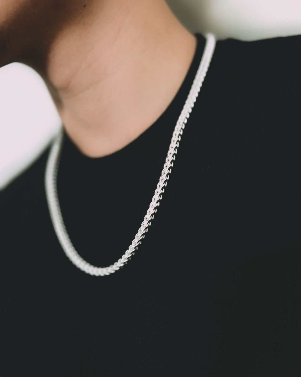 How to Layer Sterling Silver Chains for a Modern Look